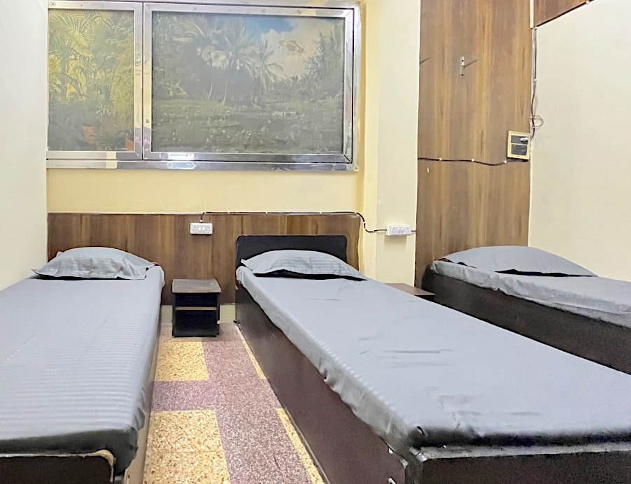 2.5 BHK Apartment for Rent for Boys in Chembur Gaothan, Chembur, Mumbai ...